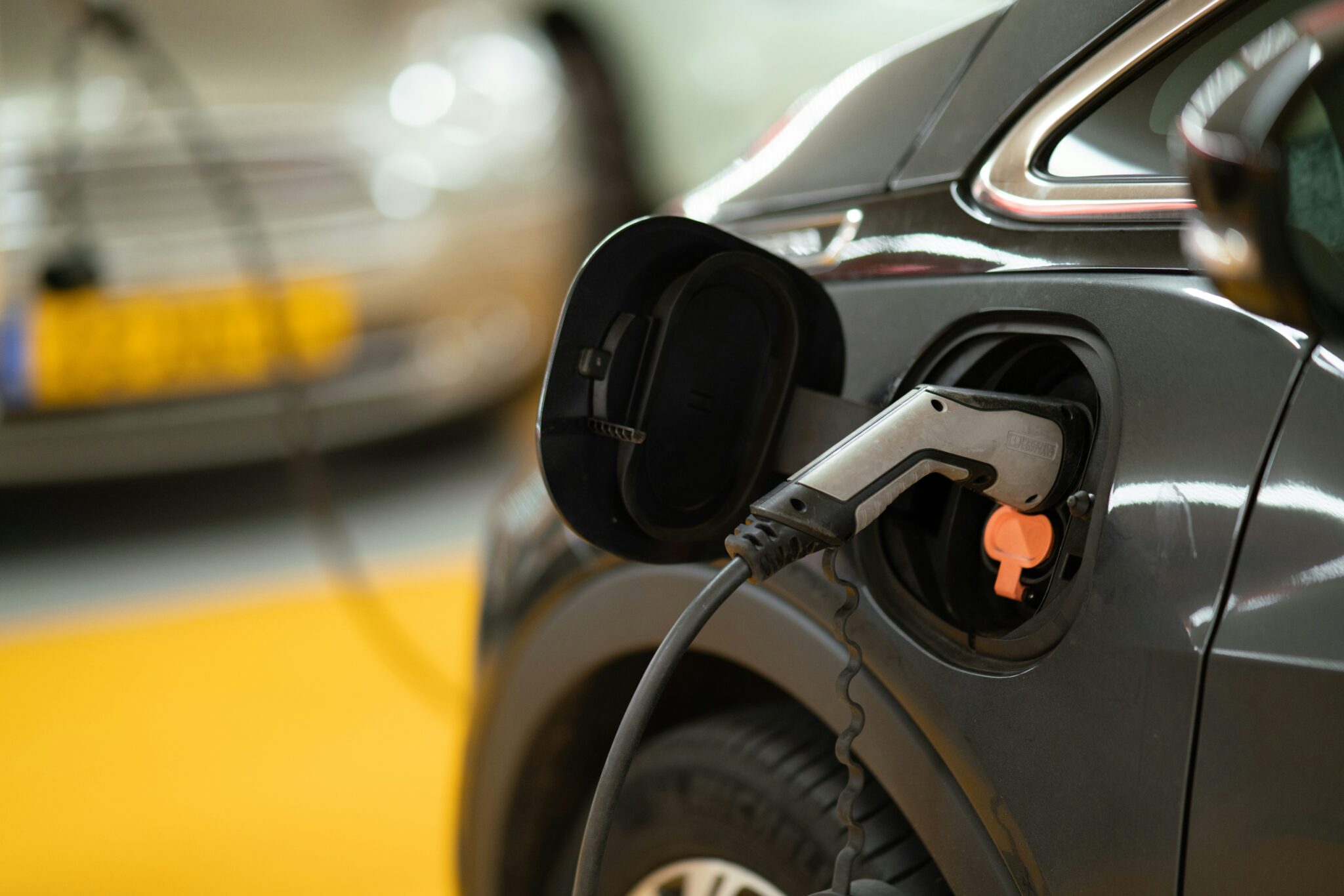 The Best EV Charger Brands for Businesses – EnergyRates.ca